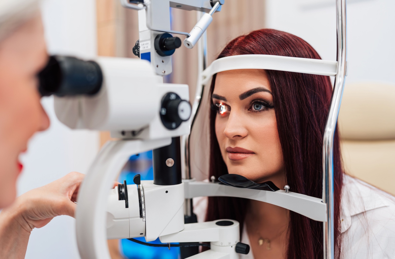 What Do Optometrists Do in an Eye Test?